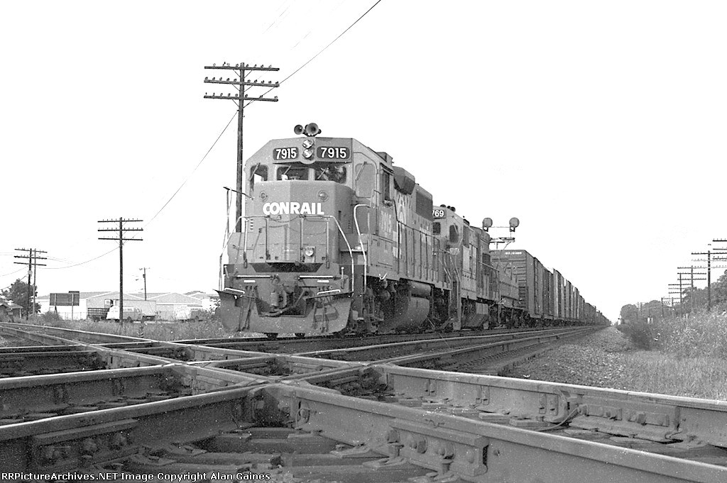 CR GP38 7915